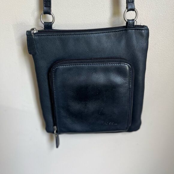 Fossil | Bags | Fossilclassic Black Organizer Crossbody Bag | Poshmark